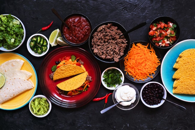 How to Set Up a Taco Bar (And Great Taco Bar Serving Dishes ...